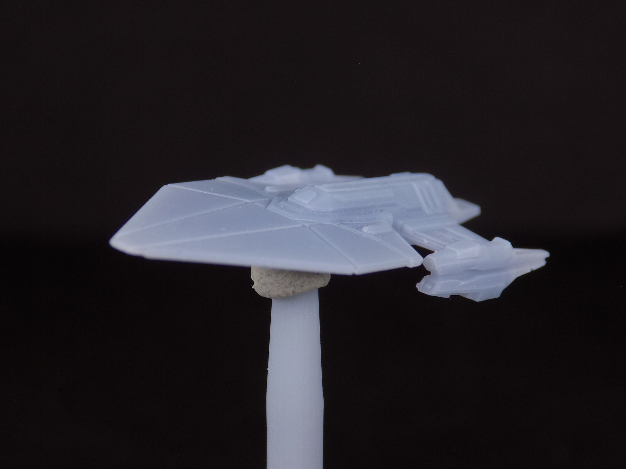 Ace of Spades Frigate, Set of 2, Squadron Scale Miniature Starships ...