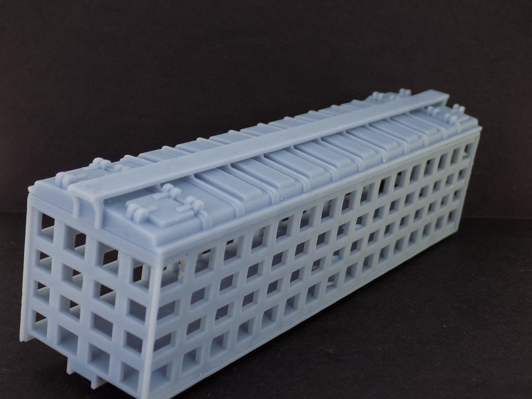 HO Scale Steel Cardboard Sided Boxcar, Ice Hatch Roof, Details in the ...