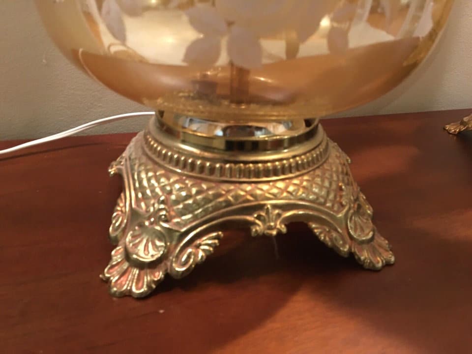 Large Victorian Gone With the Wind Hurricane Amber Ruffled Shade Double ...