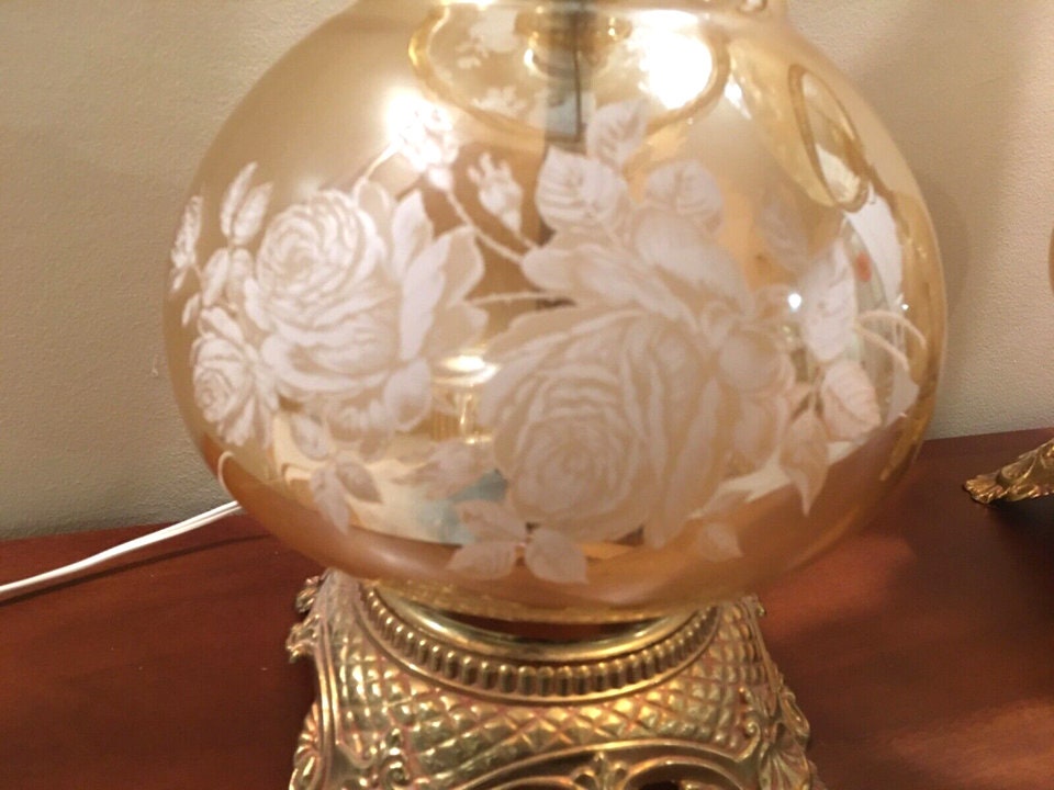 Large Victorian Gone With the Wind Hurricane Amber Ruffled Shade Double ...