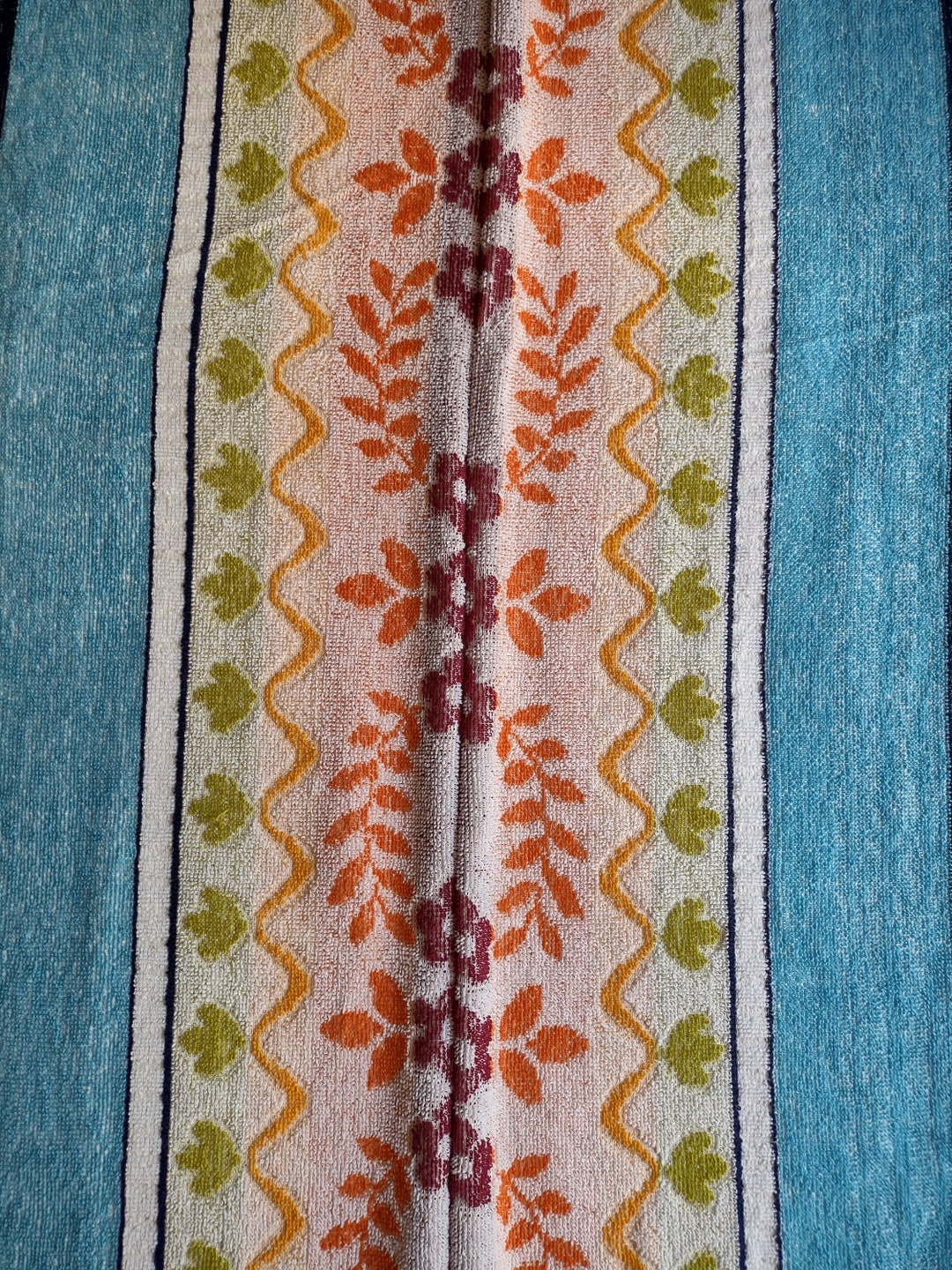 Set of 2 NOS Colorful Vintage Towels/ Retro Towels / - Etsy