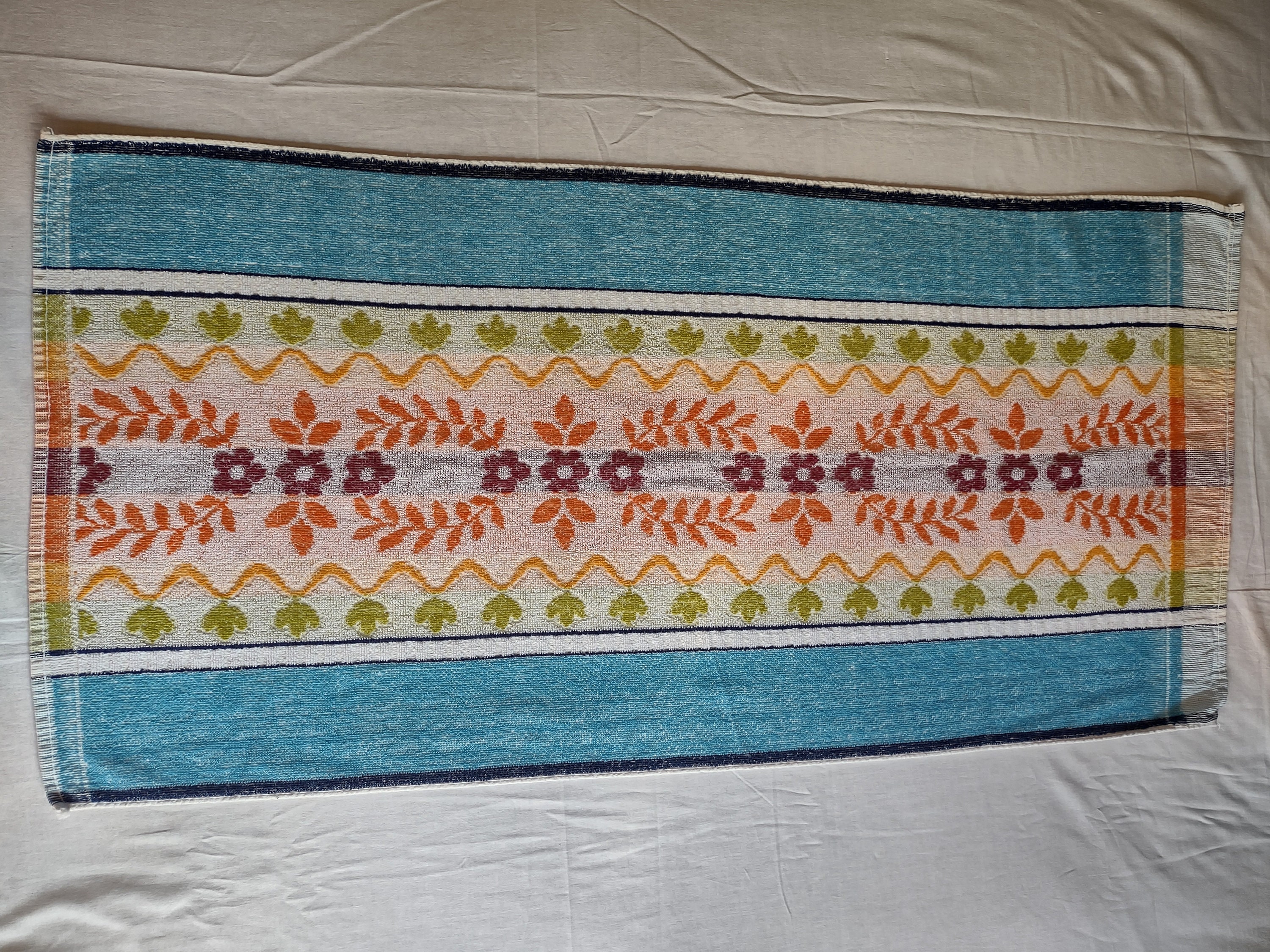 Set of 2 NOS Colorful Vintage Towels/ Retro Towels / - Etsy