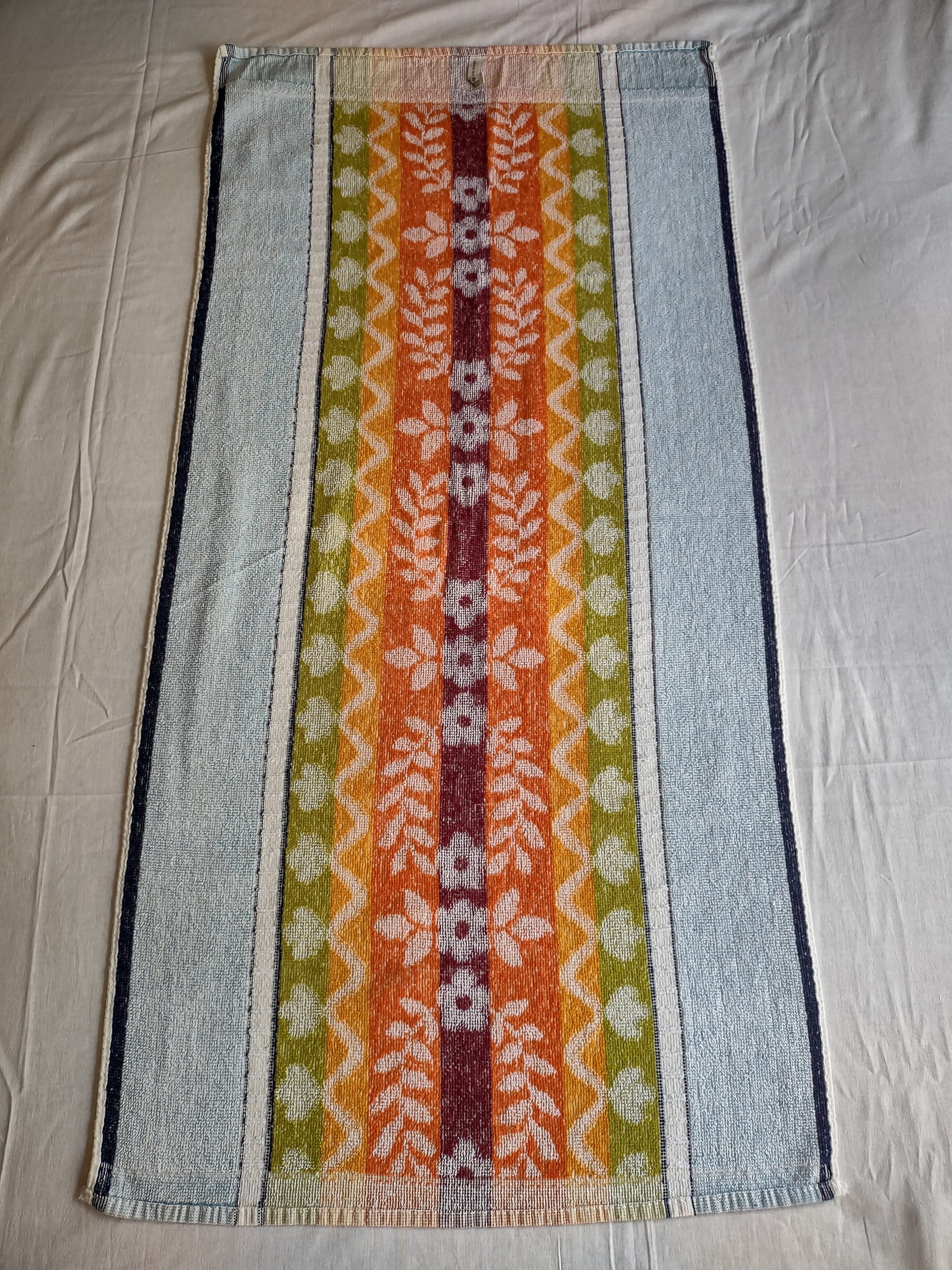 Set of 2 NOS Colorful Vintage Towels/ Retro Towels / - Etsy