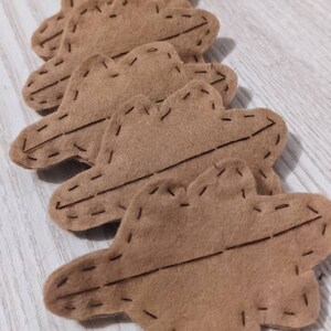 Anne's Leaves: Amphibia Hair Clips - Etsy