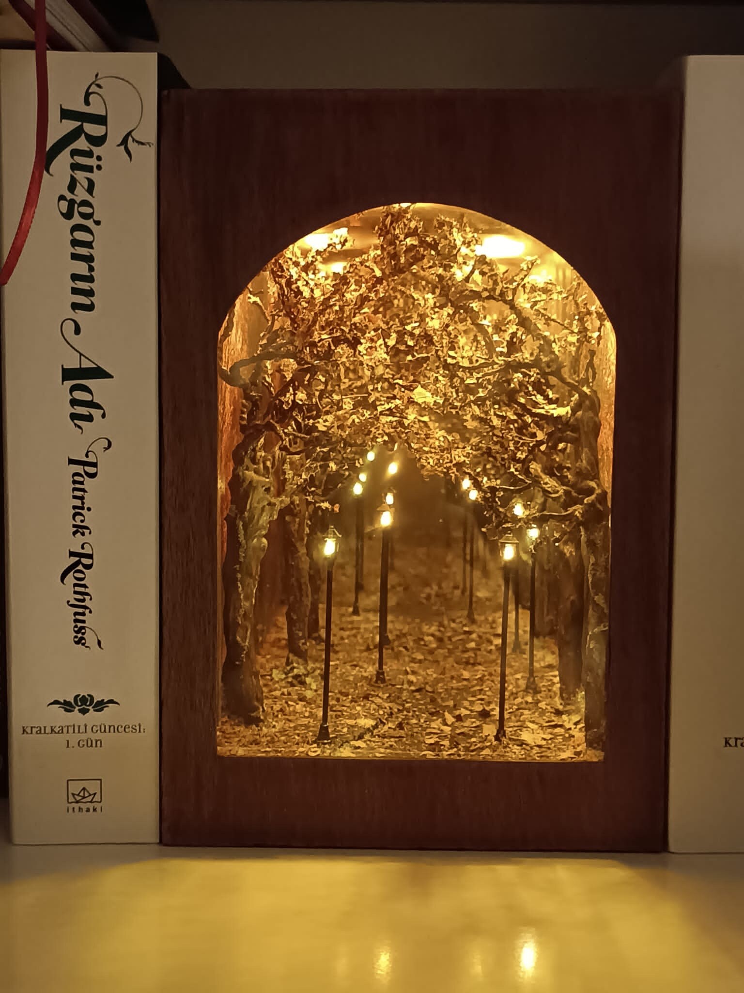 Autumn Book Nook Infinity Book Nook - Etsy