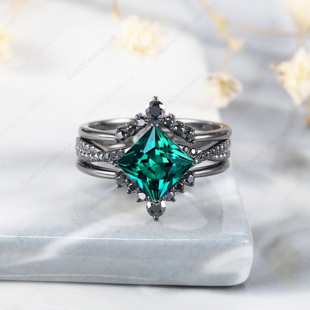 Vintage Black Gold Princess Cut Emerald Engagement Ring Set, Unique ...
