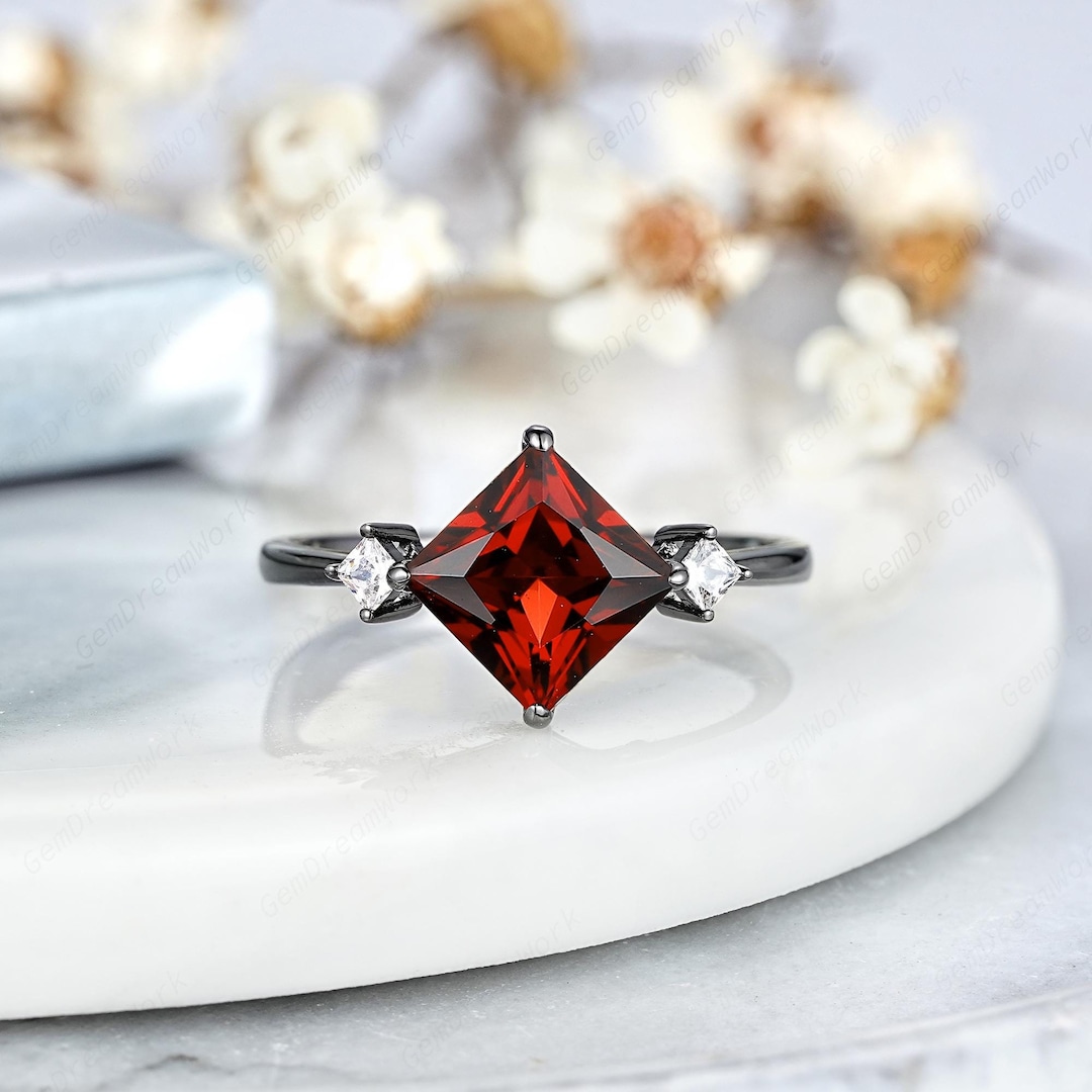 7mm Princess Cut Garnet Engagement Ring, Black Gold Vintage 3 Stone ...