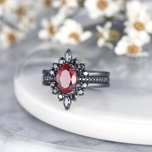 Vintage Black Gold Oval Cut Ruby Engagement Ring Set, Unique Rhodium ...