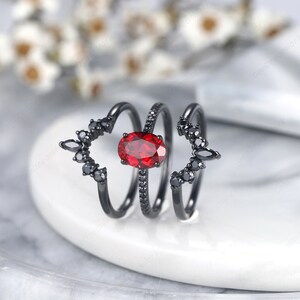 Vintage Black Gold Oval Cut Ruby Engagement Ring Set, Unique Rhodium ...