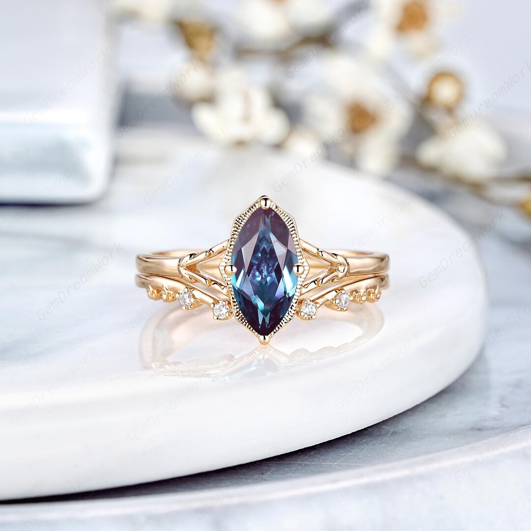 Marquise Cut Alexandrite Engagement Ring Set Yellow Gold Split Shank ...