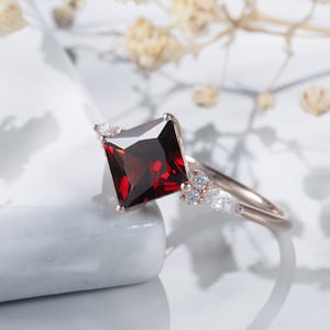 Vintage Princess Cut Garnet Engagement Ring, Unique Rose Gold /silver ...