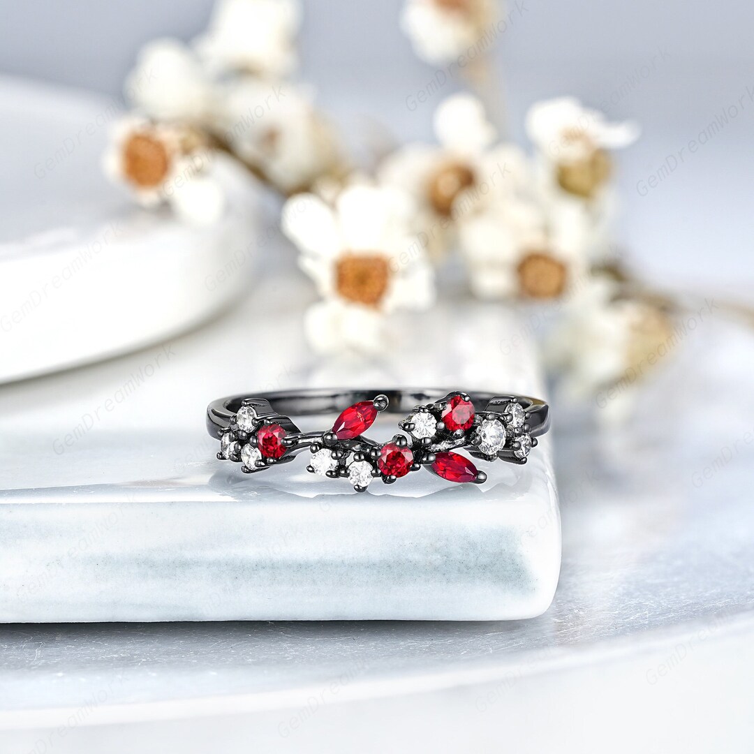 Vintage Ruby Wedding Band Nature Leaf Floral Wedding Ring Gothic Black ...