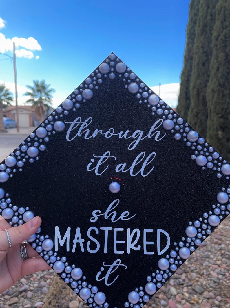 Graduation Cap Topper Grad Cap 2026 Cap Decor Coquette Grad Cap Design ...