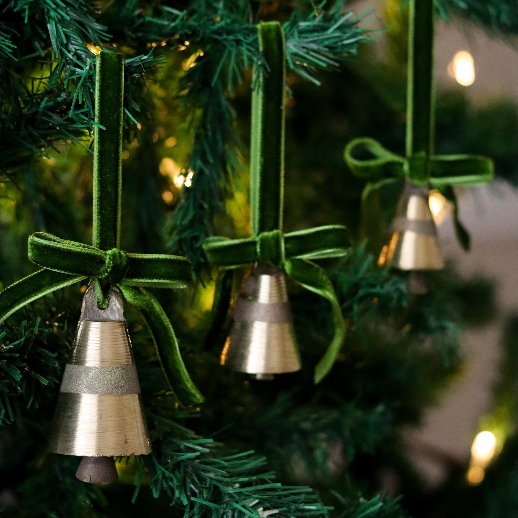 Christmas Tree Bell Ornaments Brass Holiday Decor – 3 Piece Set, Small ...