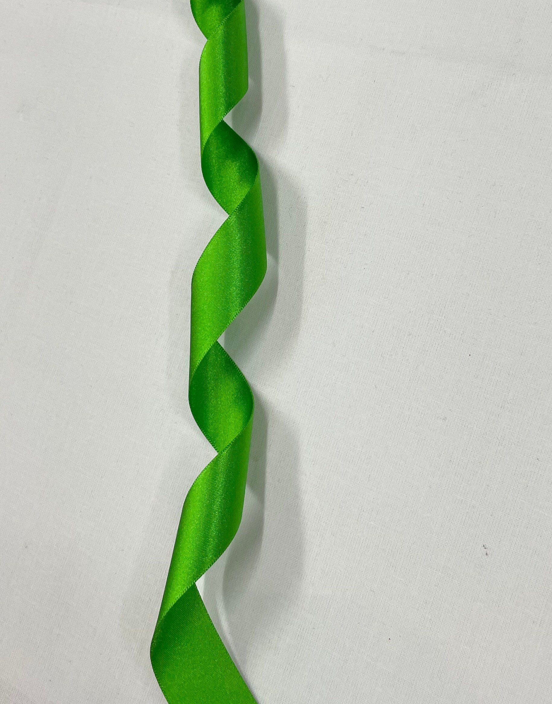 RIBBON EMERALD GREEN Double Satin Berisford Ribbon 50mm, 35mm, 25mm ...