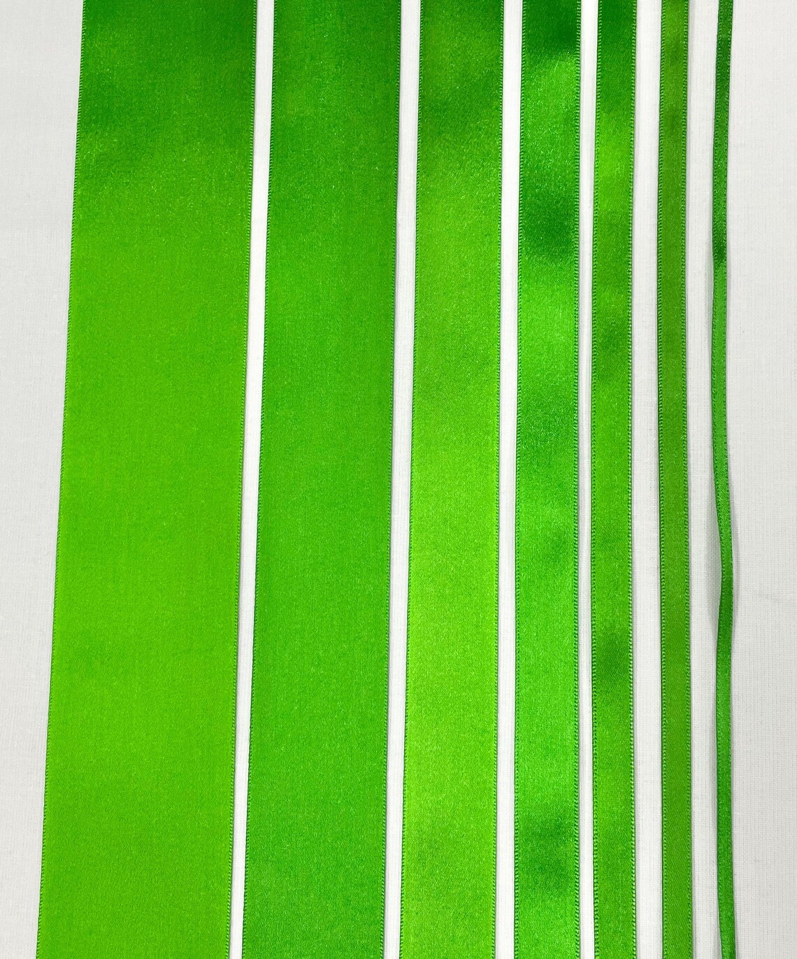 RIBBON EMERALD GREEN Double Satin Berisford Ribbon 50mm, 35mm, 25mm ...