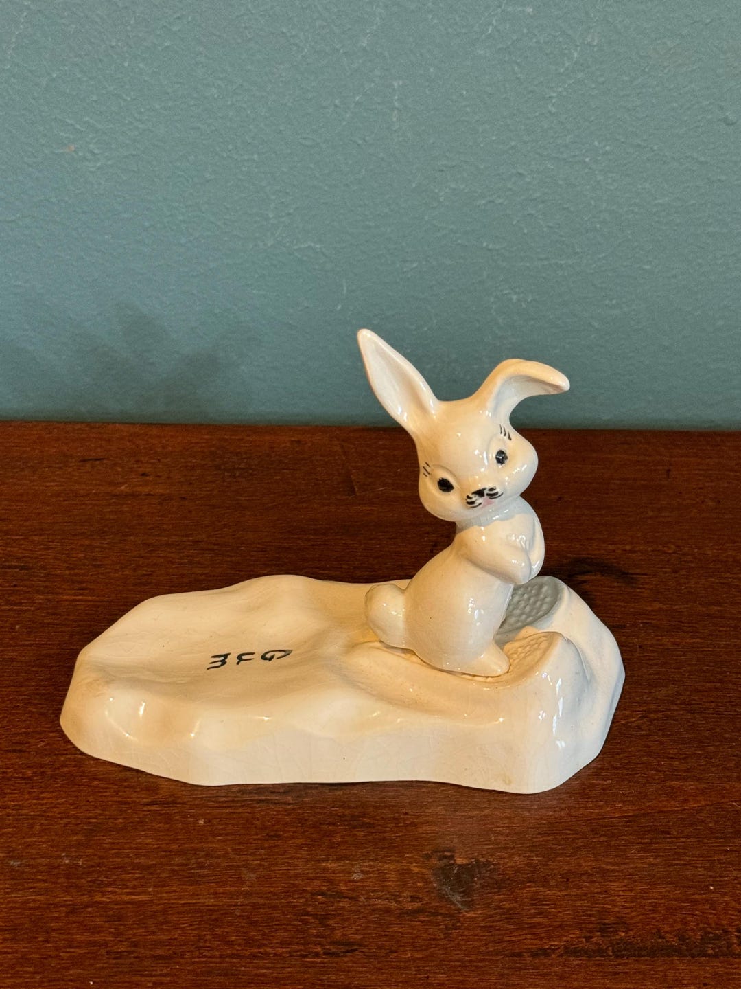 Vintage White Ceramic Bunny Rabbit Gum Saver Keeper - Etsy