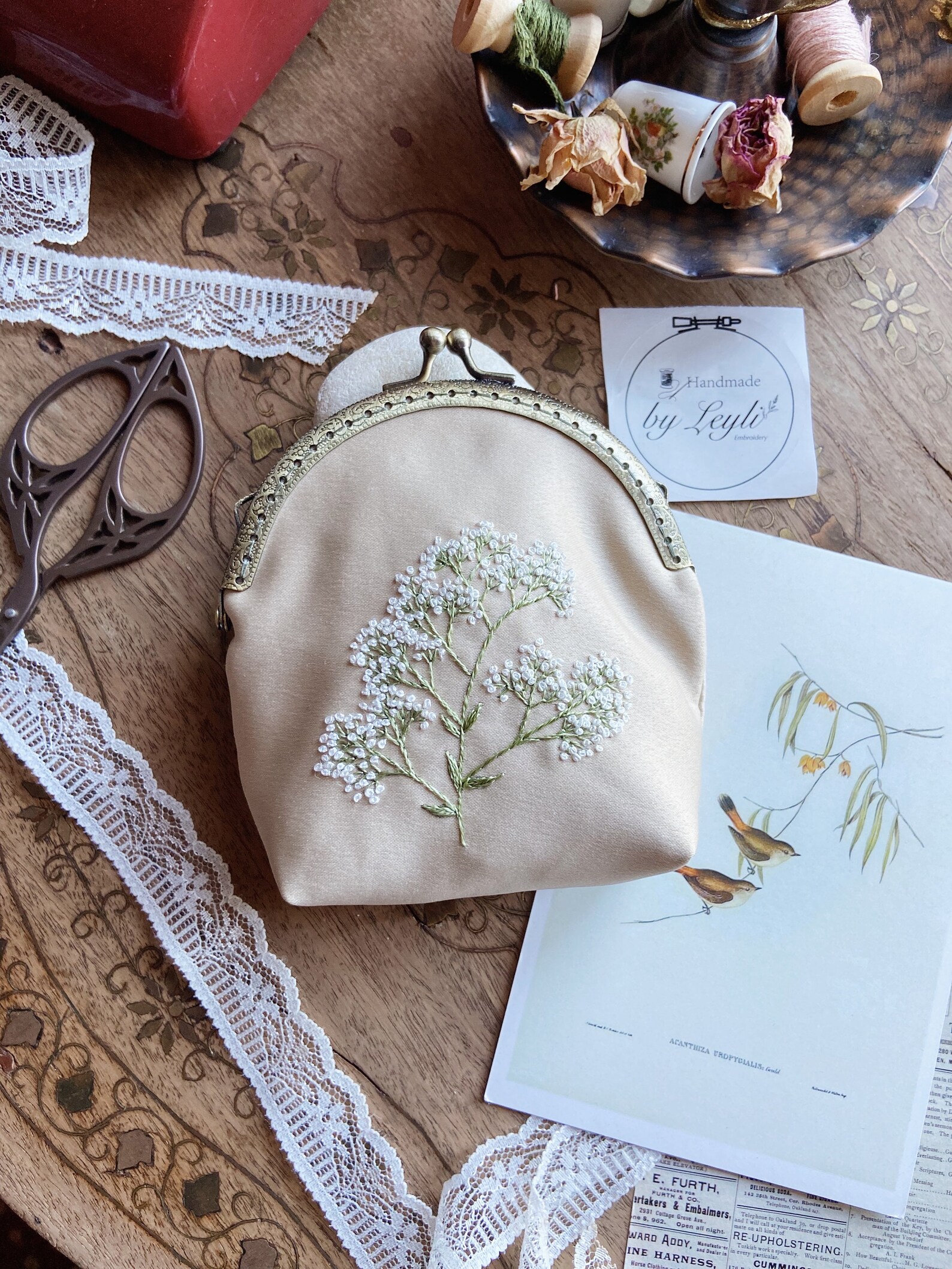 Embroidered Wallet, Vintage Style, Kisslock Purse, Grandma Gift, Gift ...
