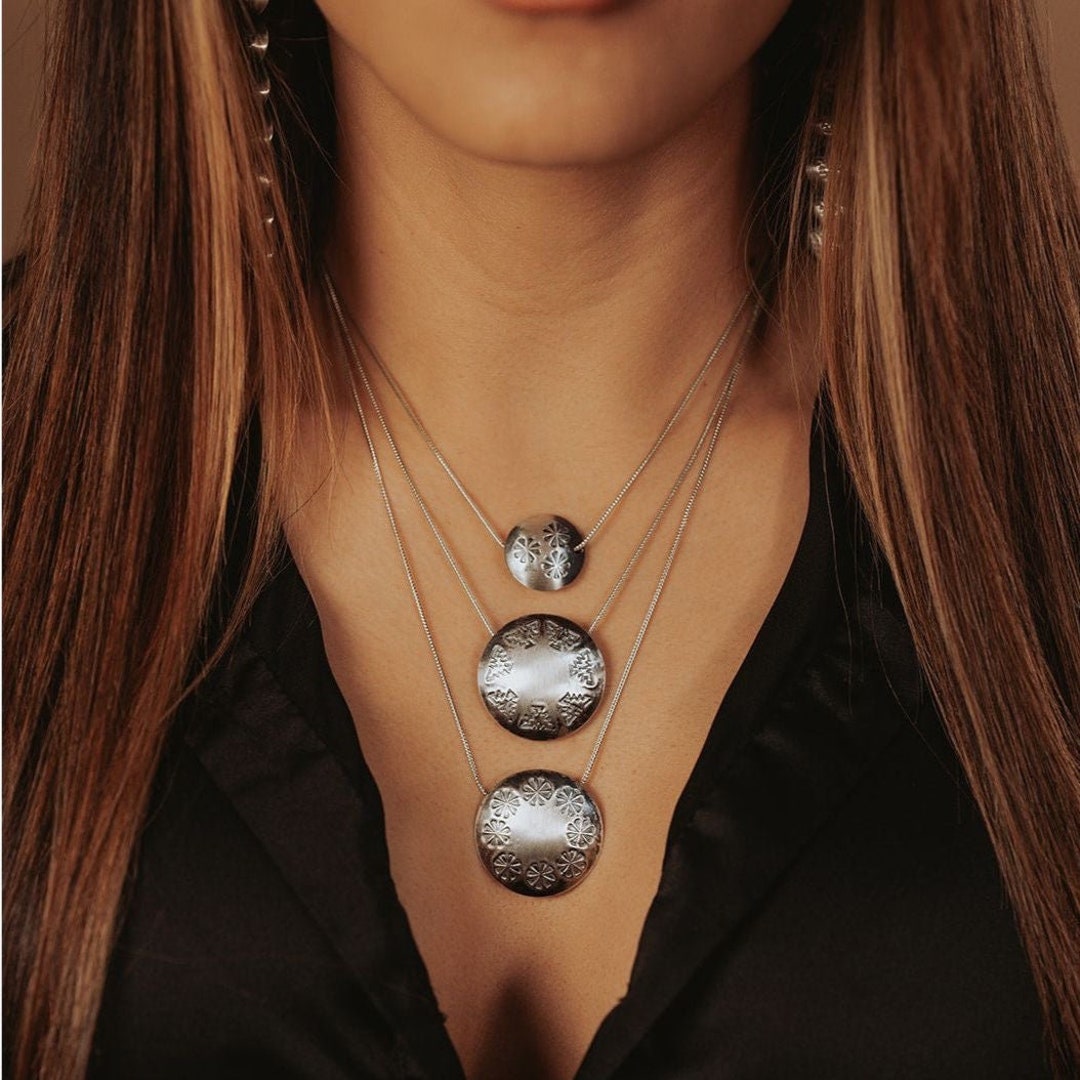 Thunderbird Pillow Top Navajo Pearl Bead Necklace by Maryetta Daukei - Etsy