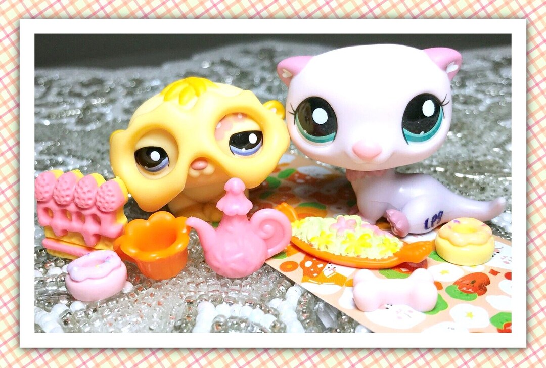 2010 Authentic Littlest Pet Shop LPS 2039 2040 Sea Otter Hamster Gift ...