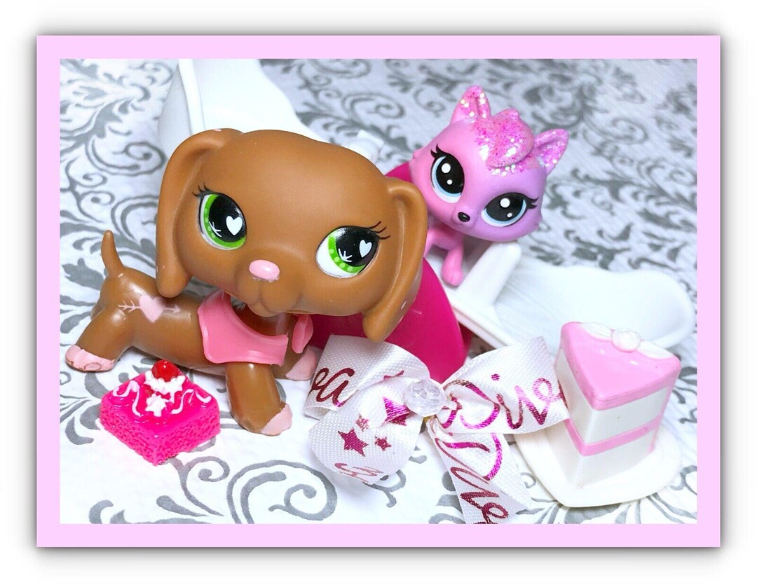 Authentic Littlest Pet Shop LPS 556 Valentine Dachshund Dog Green Heart ...