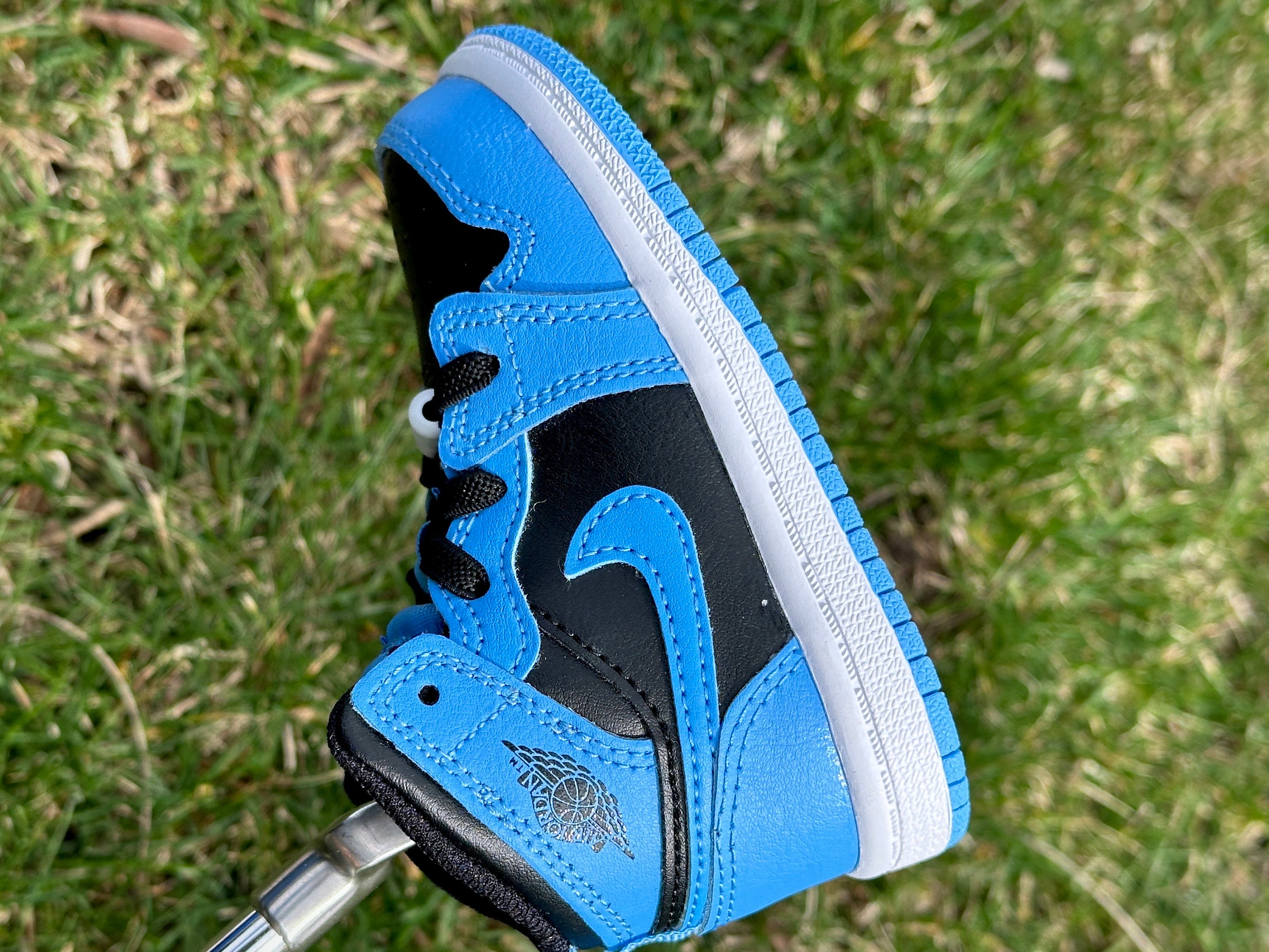 Jordan 1 UNC Blue Putter Cover Authentic Air Jordan One, Golf, 90s shoe ...