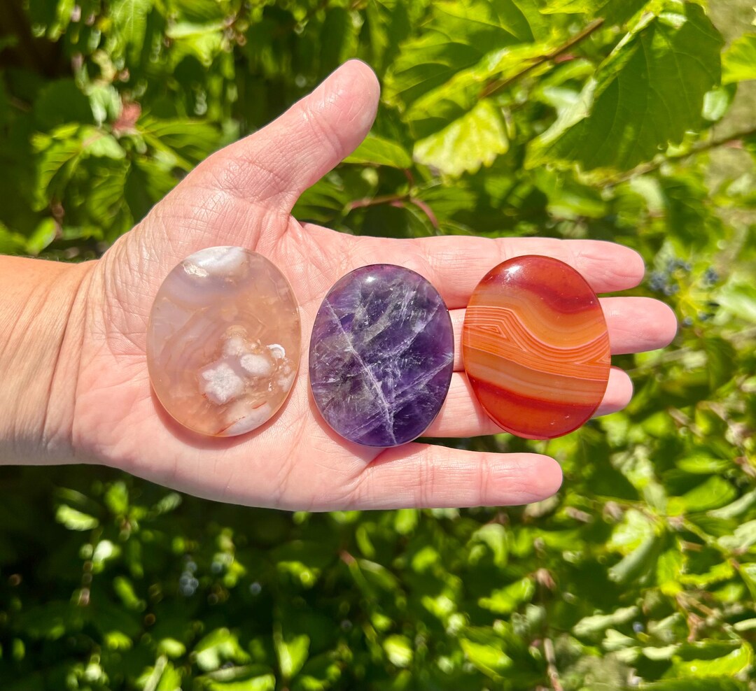 Natural Crystal Flat Stone, Amethyst Palm Stone, Carnelian Palm Stone ...