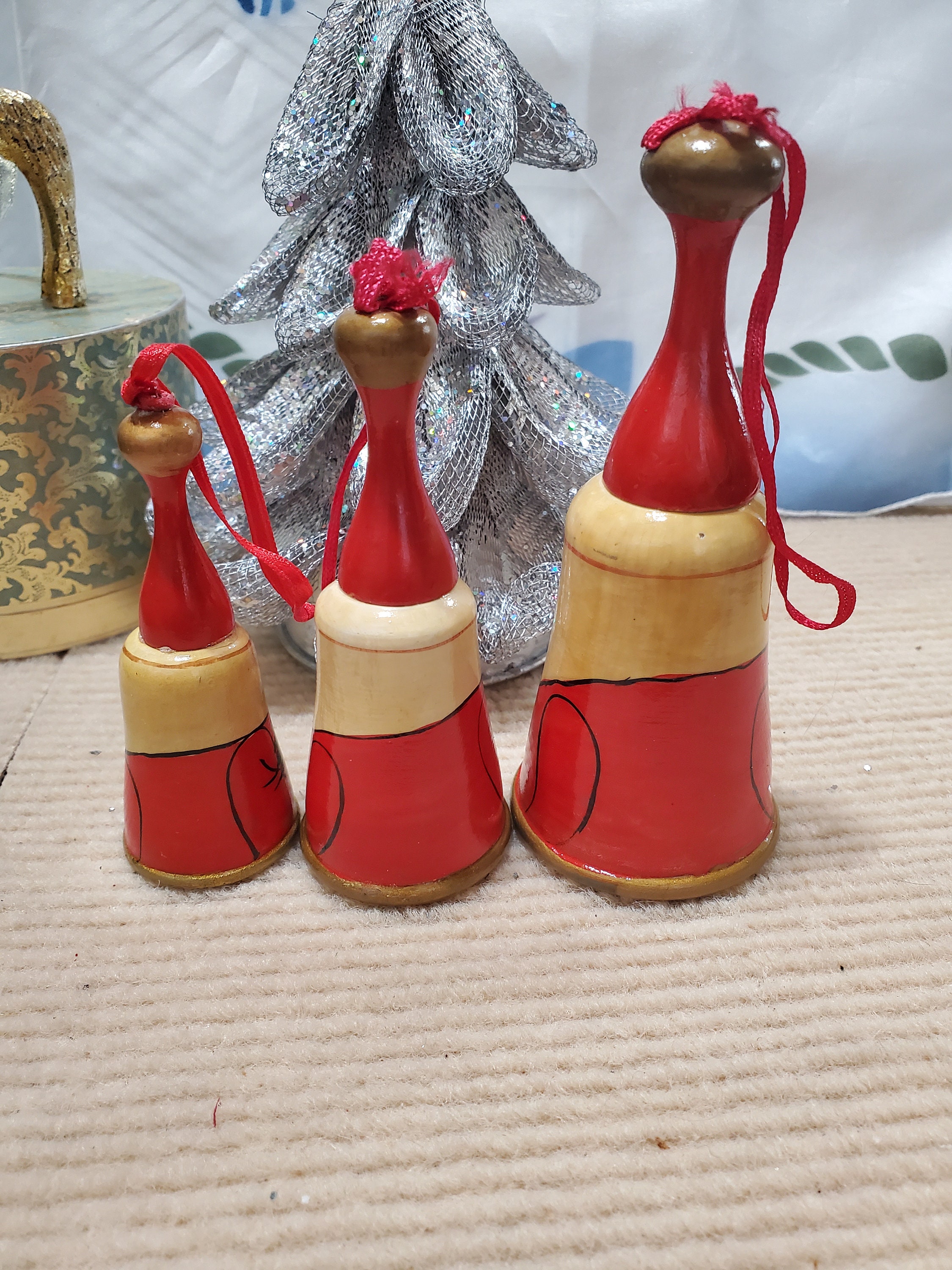Vintage Santa Claus, 1960s/70s Hand Painted Wood Lacquered Santa Bells ...