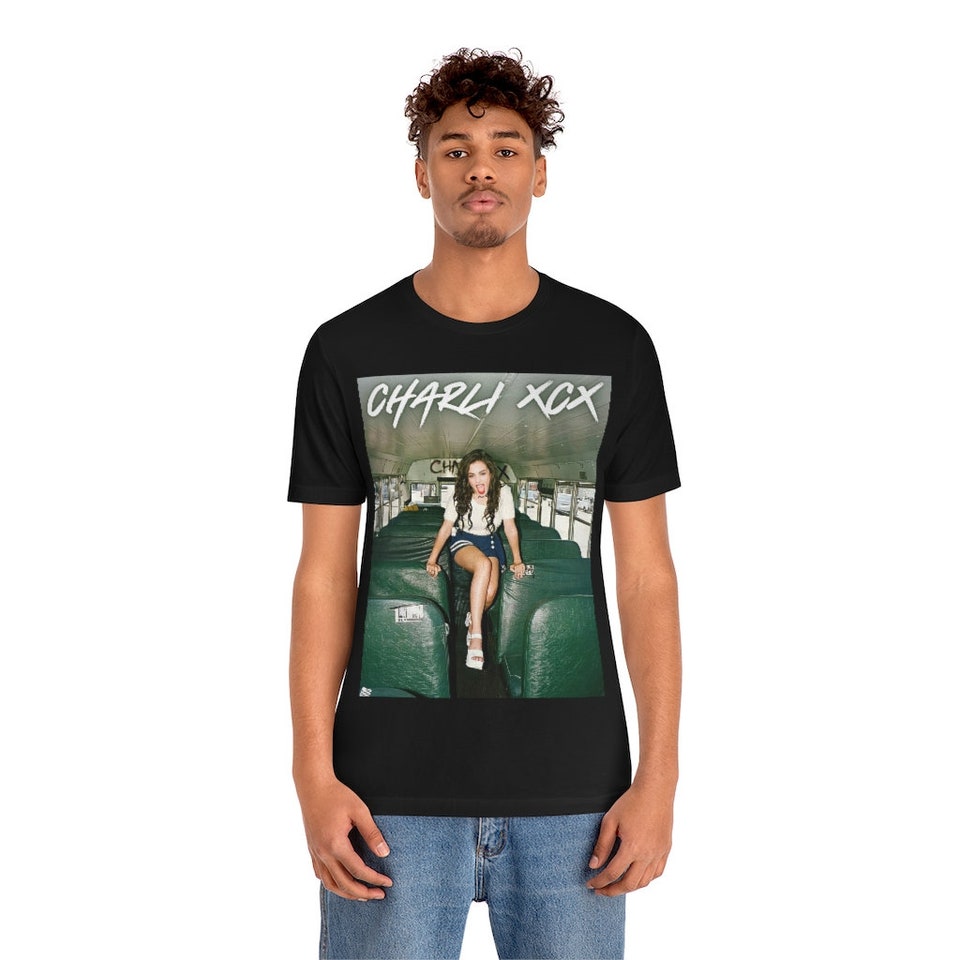 Charli XCX / Aesthetic Premium Unisex Crew Neck T-Shirt / Aesthetic ...