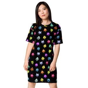 Aliens Sci-fi T-shirt Dress, Outer Space UFO Shirt Dress, All Over ...