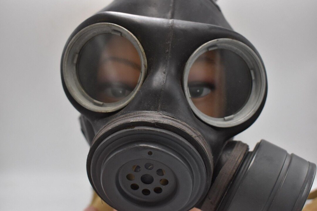 Original British Respirator – Gas Mask (1944) – Genuine Military ...