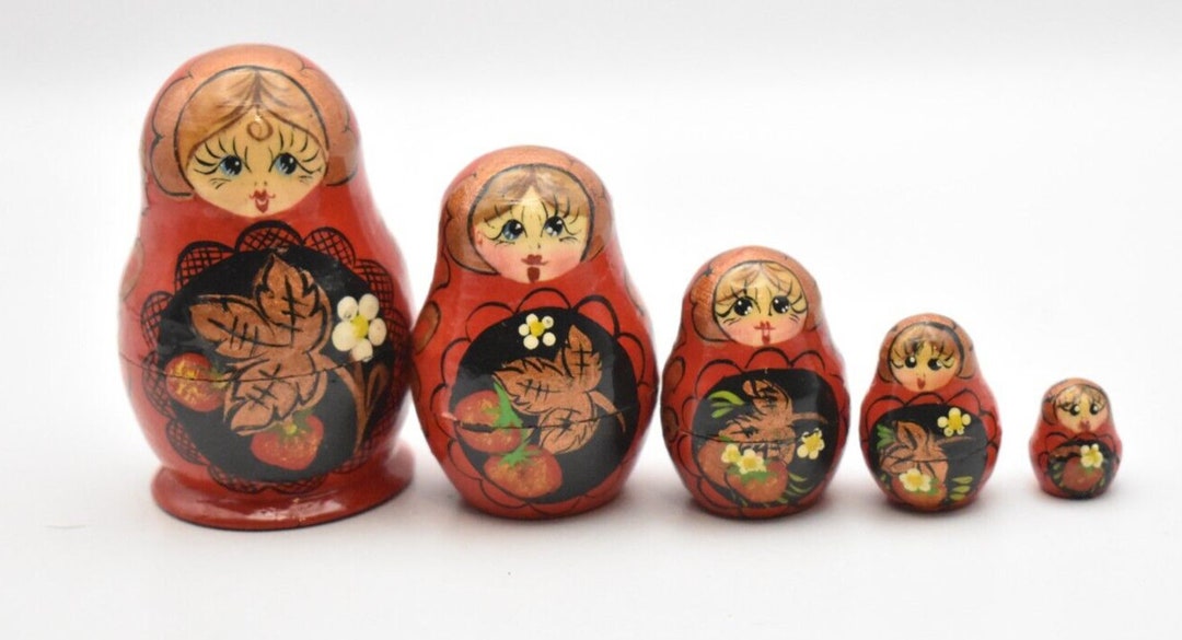 Matryoshka Russian Nesting Dolls Set 5 Red - Etsy