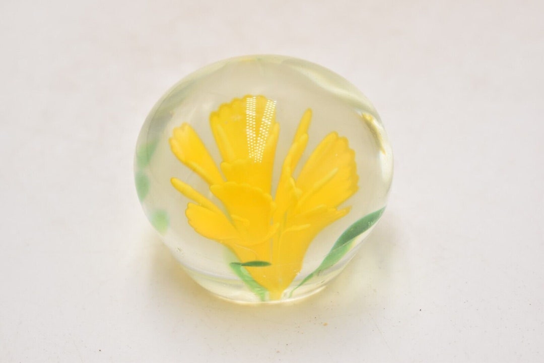 Vintage Art Glass Daffodil Floral Paperweight Decorative - Etsy UK