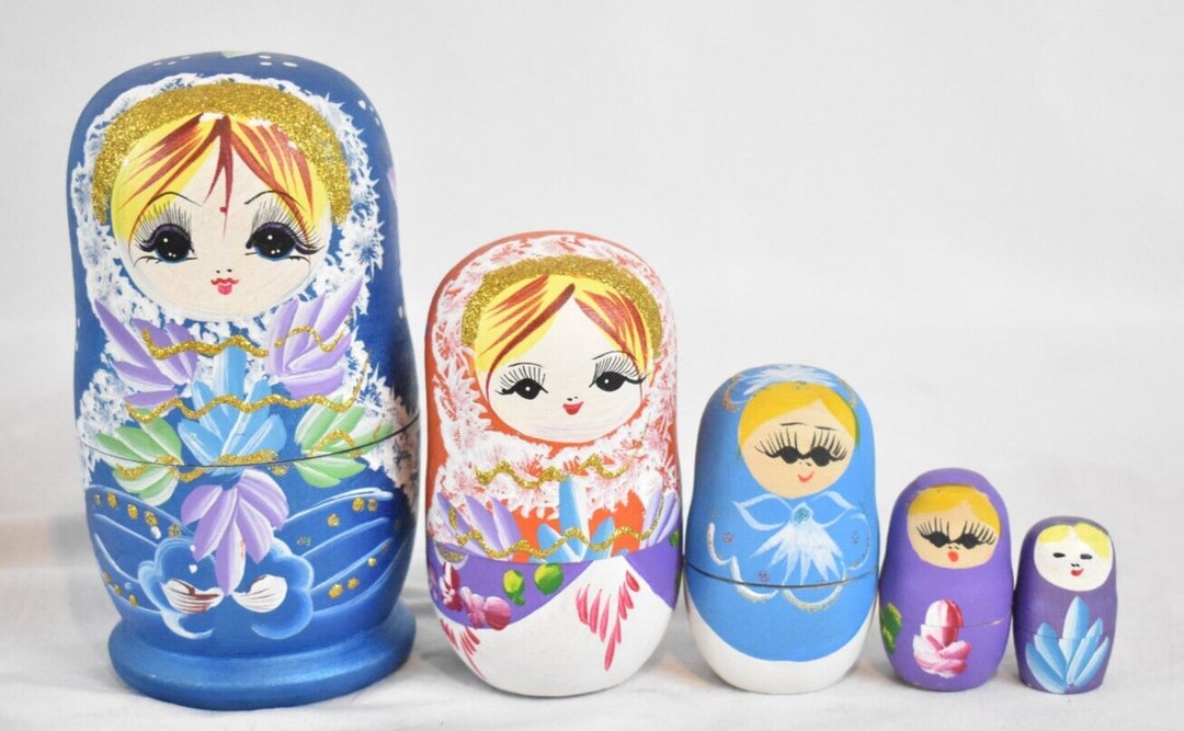 Matryoshka Russian Nesting Dolls Set 5 - Etsy