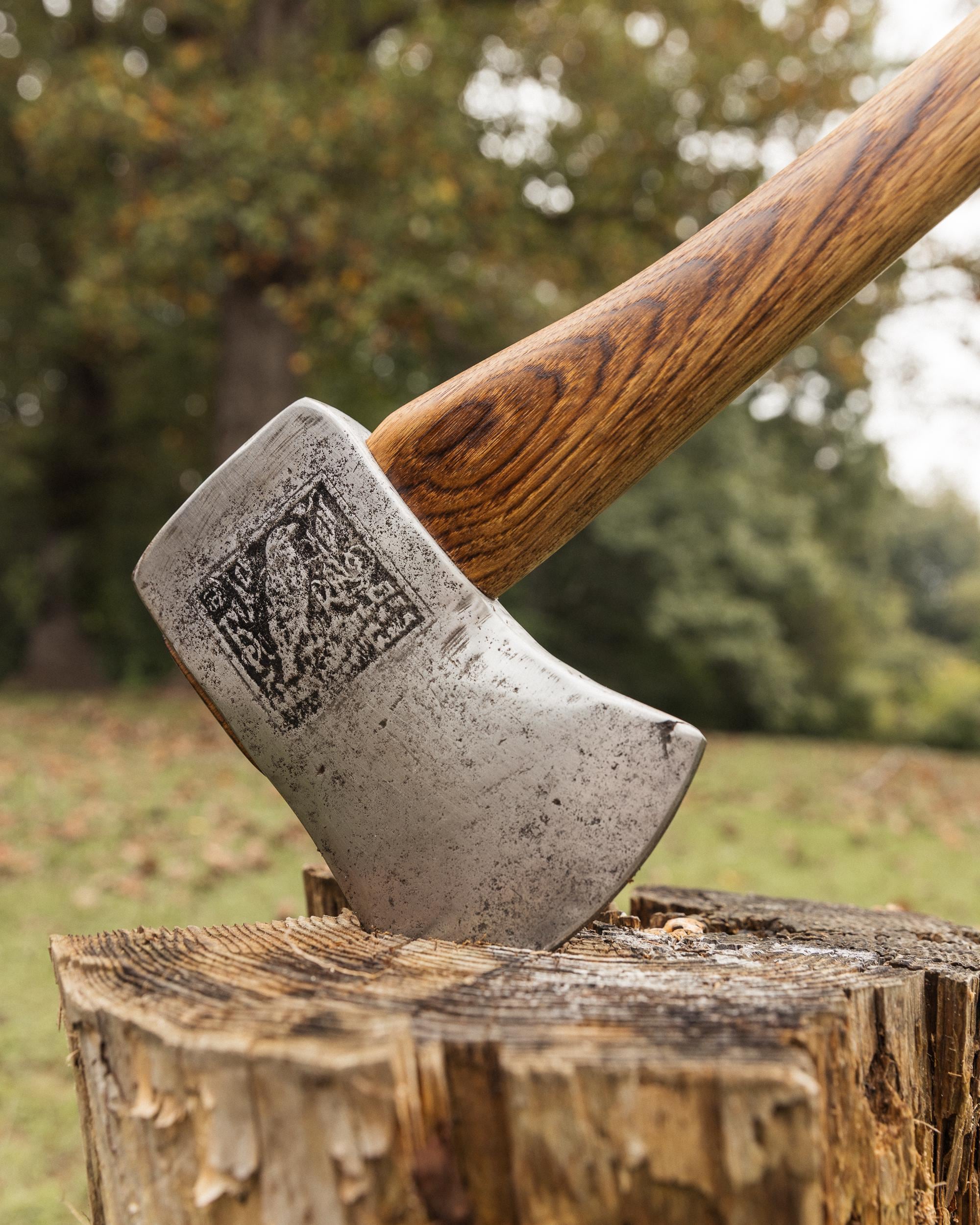 Rare Vintage True Temper Black Raven Single Bit Axe on Charred NOS ...