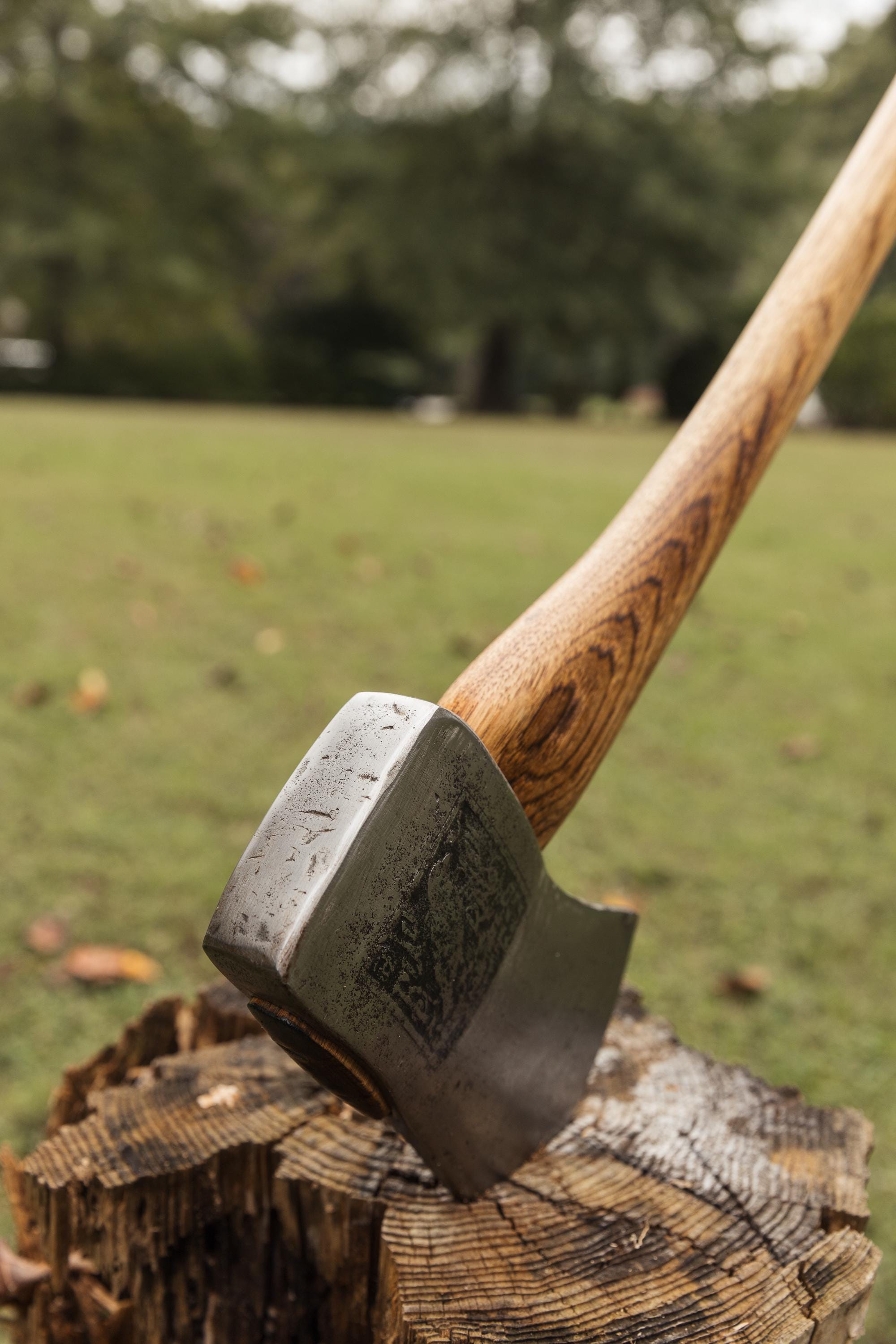 Rare Vintage True Temper Black Raven Single Bit Axe on Charred NOS ...