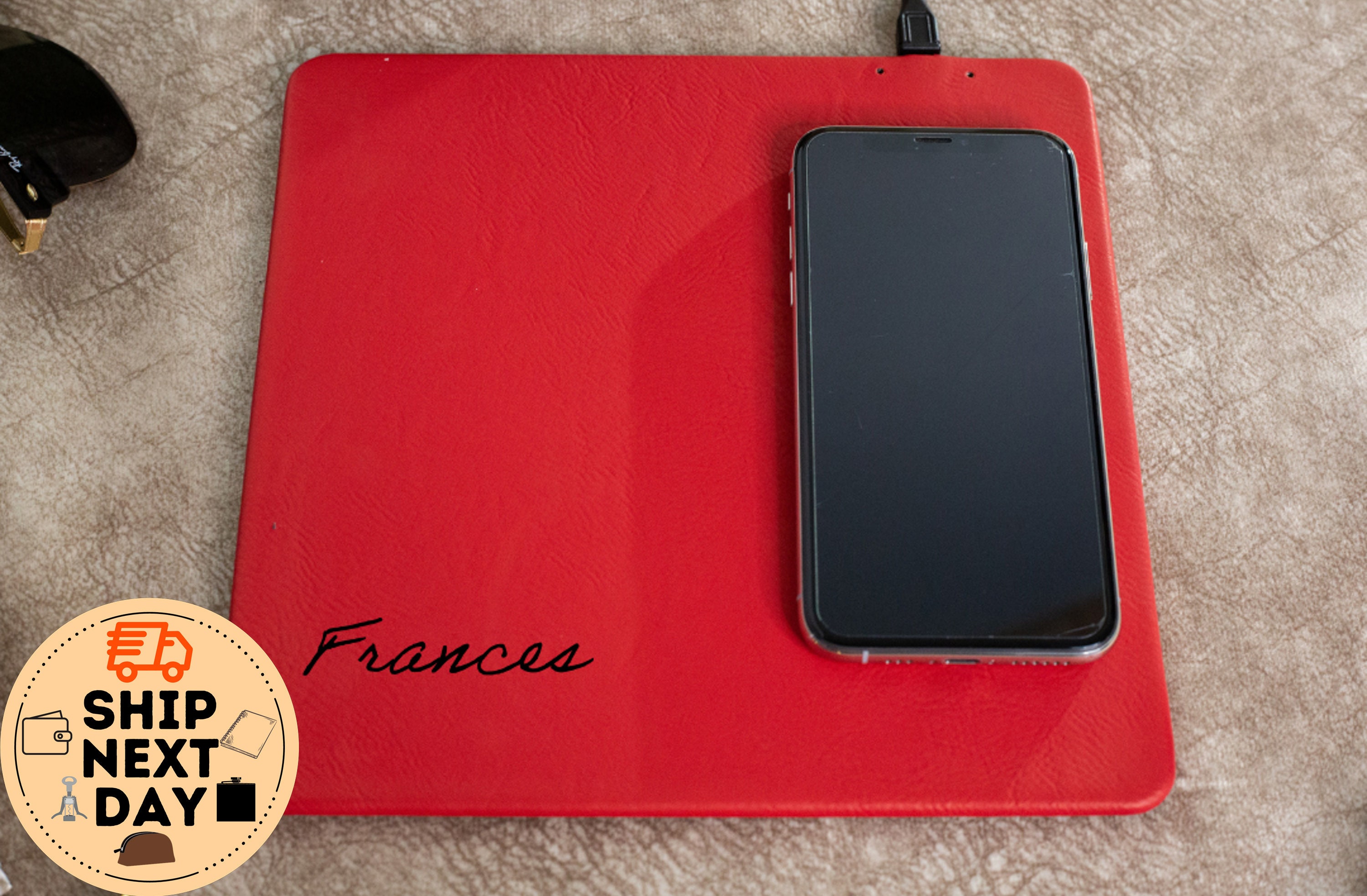 Custom Leather Charging Mat personalized Phone Charger - Etsy Canada