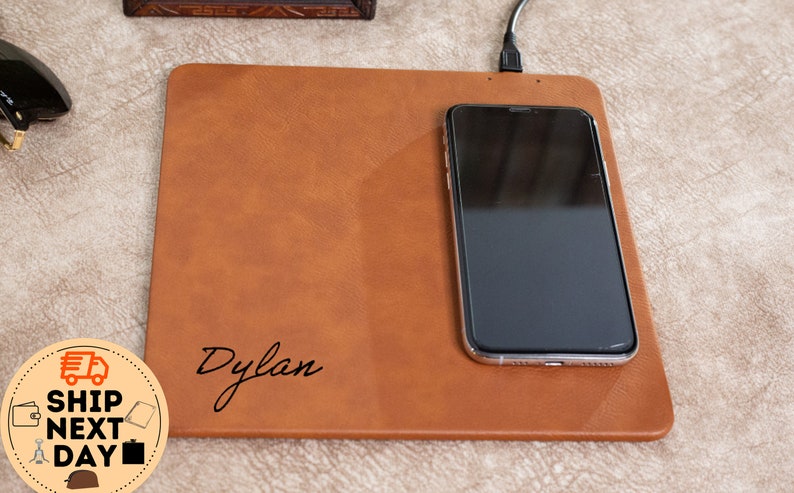 Custom Leather Charging Mat personalized Phone Charger - Etsy Canada