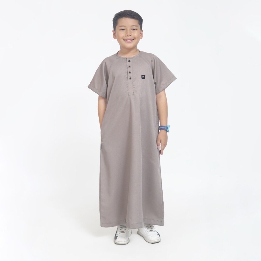 MUSA Silkcream Kids Thobe | Boy's Arabian Thobe | Boy's Umrah Thobe - Etsy
