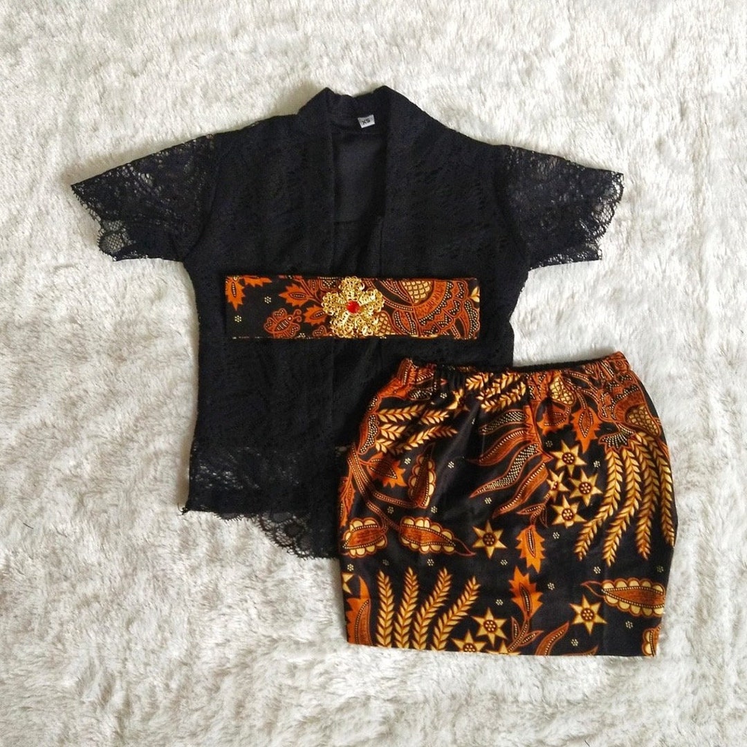 LACE KUTUBARU 0- 2.5years Baby Kebaya, Baby Kebaya Sets SHORT Batik ...