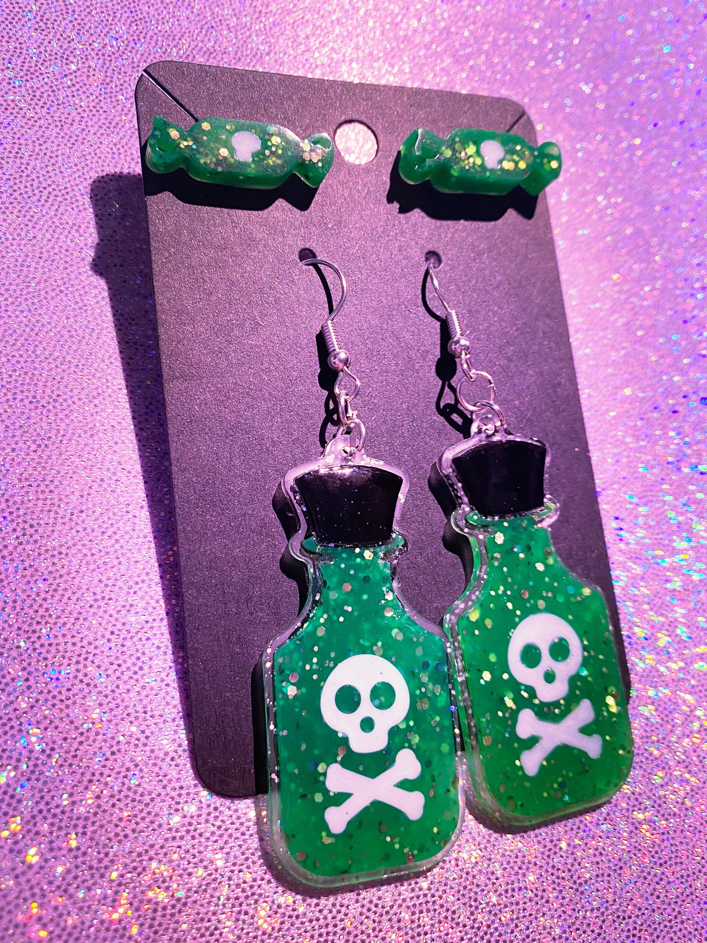 Poison Vile Earrings Spooky Earrings Skull Poison Theme - Etsy