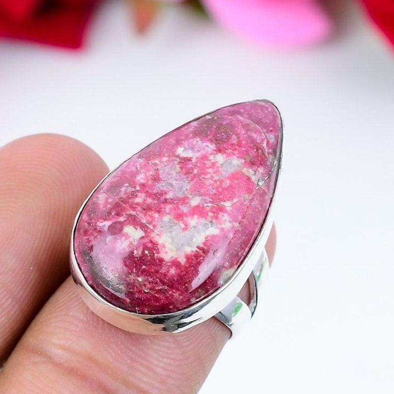Thulite - Etsy