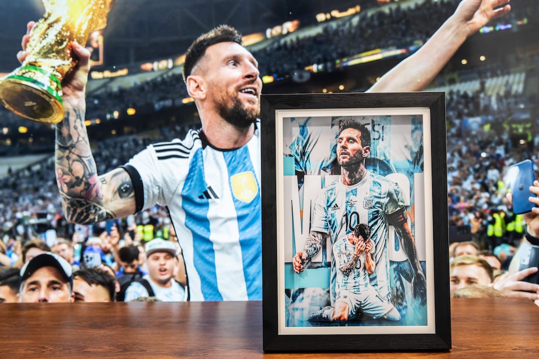 Messi, Messi Main Character, Multilayer 3D Wall Art, 8-layer, Anime ...