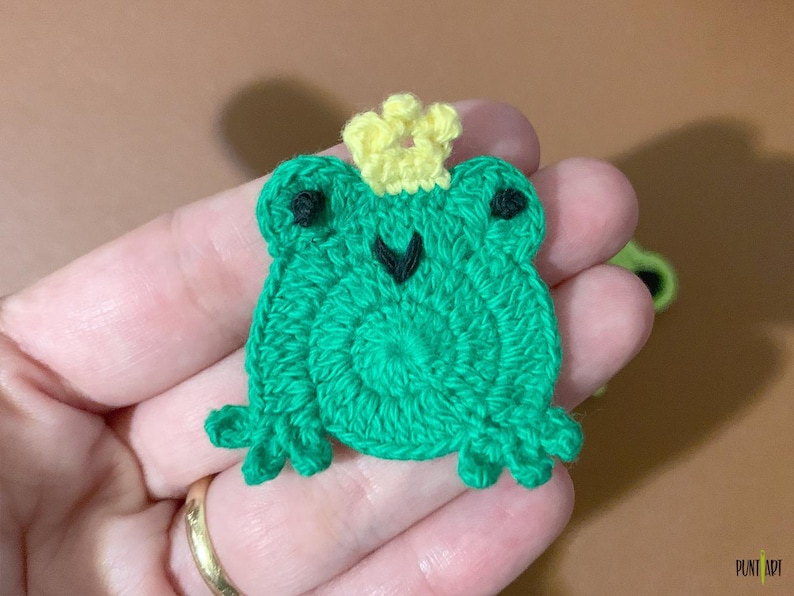 Crochet Frog Appliqué, Animals. Crochet Frog Appliqué, Animal Motifs ...