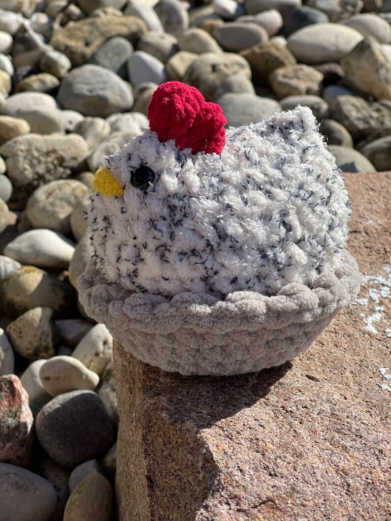 Adorable Crochet Mabel Chicken & Family - Etsy