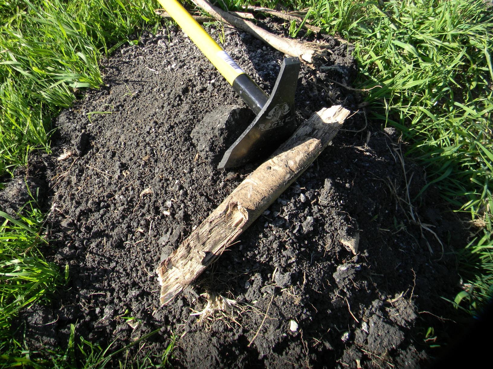 Hoe and Pick 5.5 Inch Steel Triangle Blade - Fire Line Hoe and Trail ...