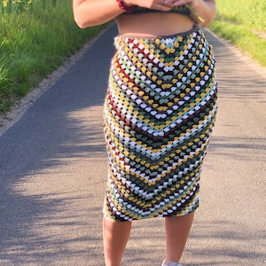 Easy Crochet Granny Square Skirt Pattern - Versatile Maxi Skirt Design ...