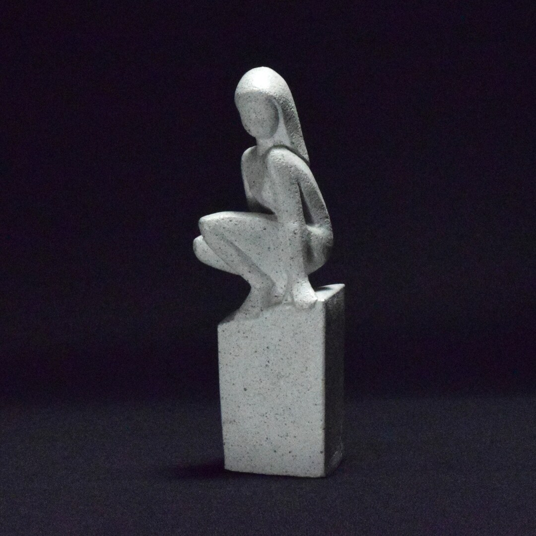 Parastone Decorative Sculpture | Signed Ros 88 | Woman Crouching ...