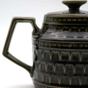 Made in England P&K Victoria Tea Pot Price and Kensington England Mid ...