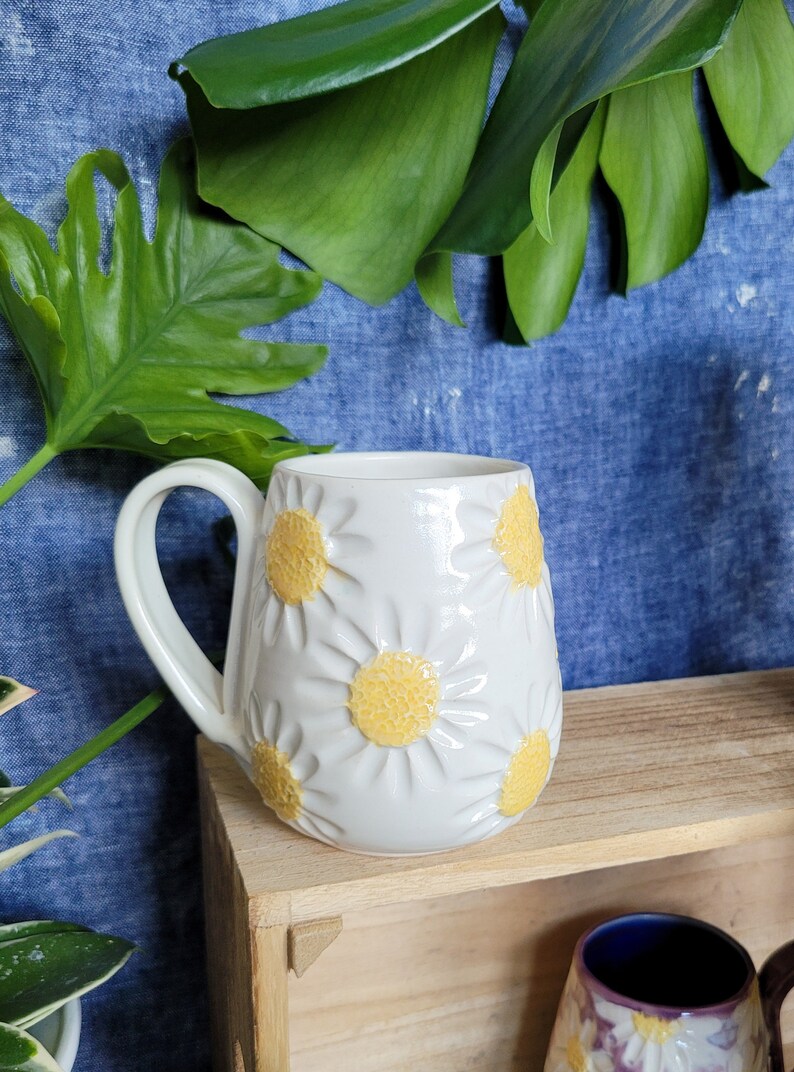 Made-to-order Emma Daisy Mug - Etsy